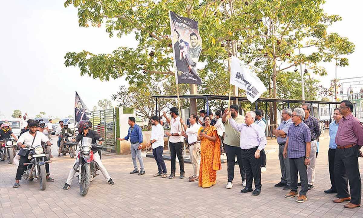 SRM-AP flags off annual fest INFINITUS-‘25
