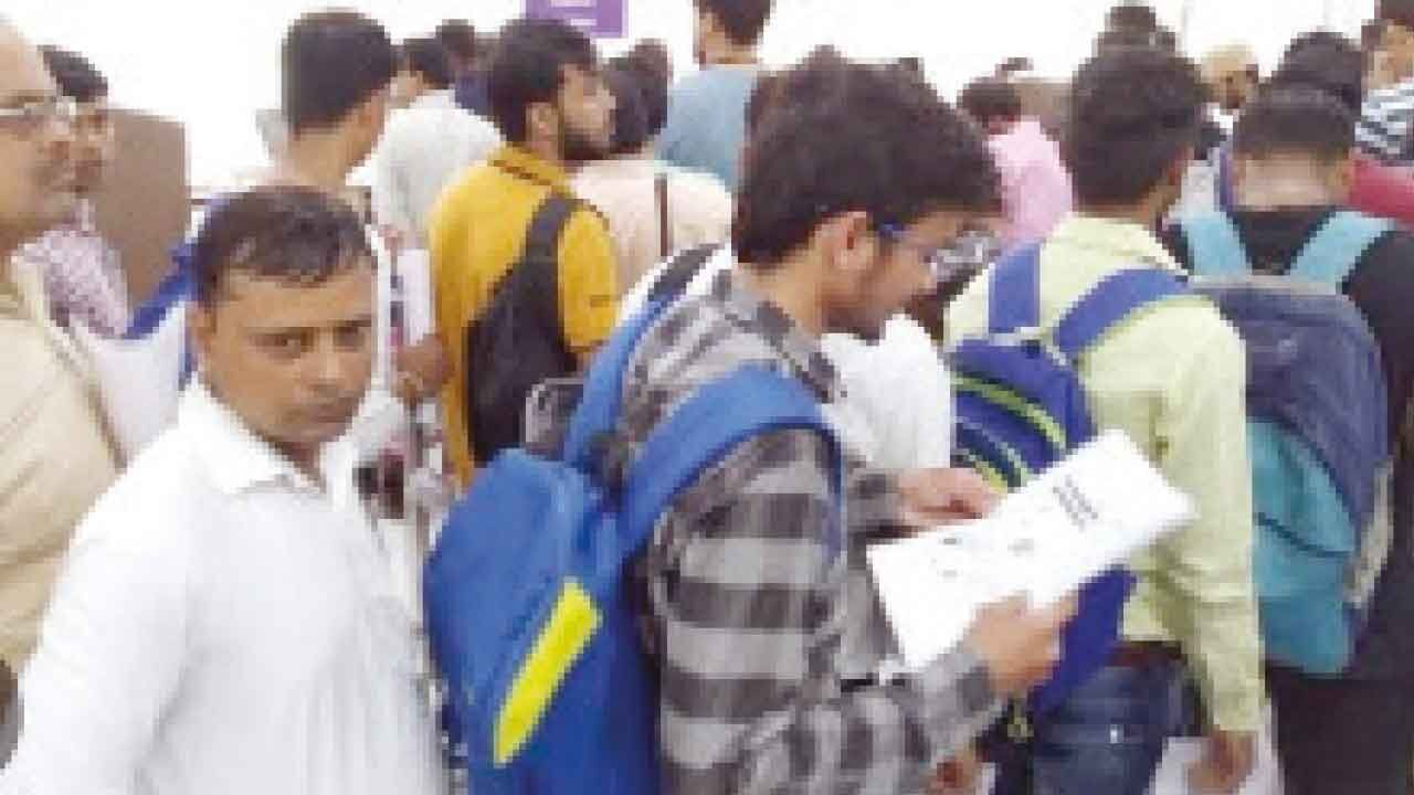 Hyderabad: Services at city RTA go for a toss as staff play truant