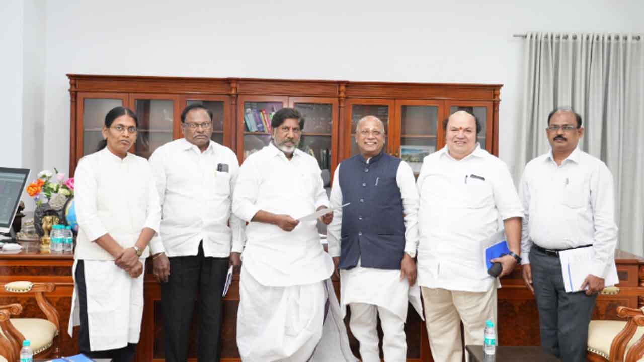 BC Commission holds meet with Dy CM