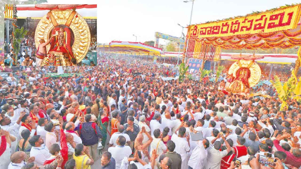 Gaiety, religious fervour mark Ratha Saptami