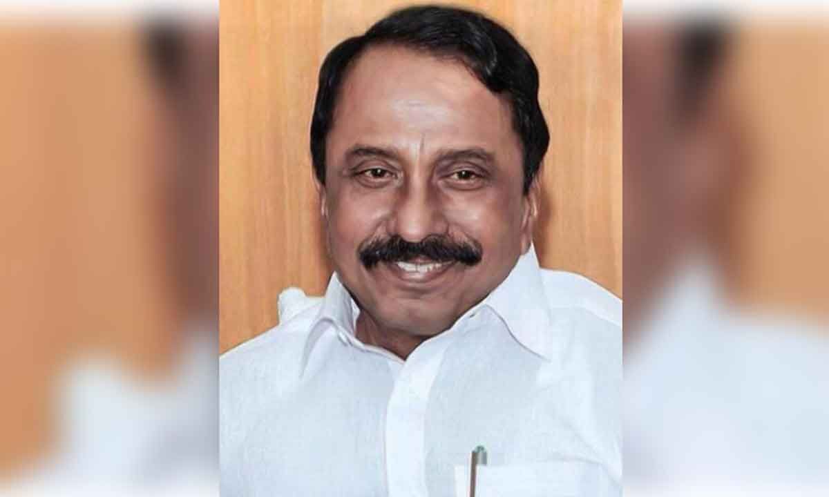 'Banners didn't feature MGR, Jayalalithaa': AIADMK leader clarifies on skipping EPS felicitation ...