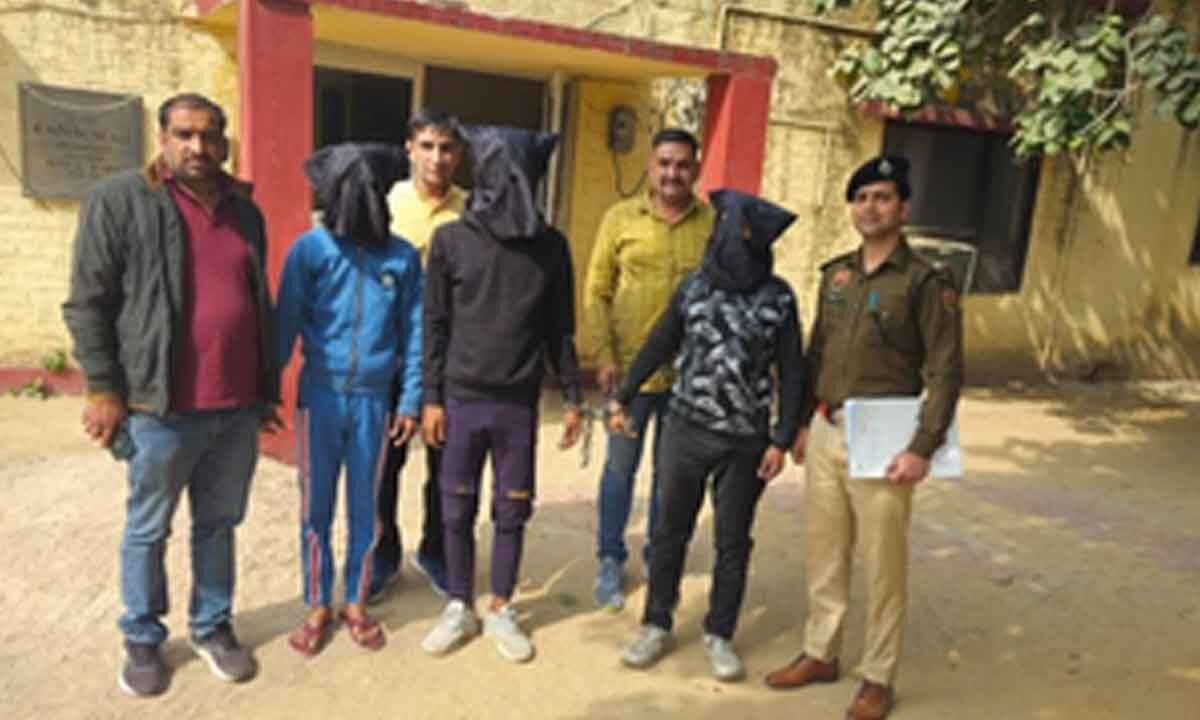 Gurugram: Three held for looting cab driver at gunpoint