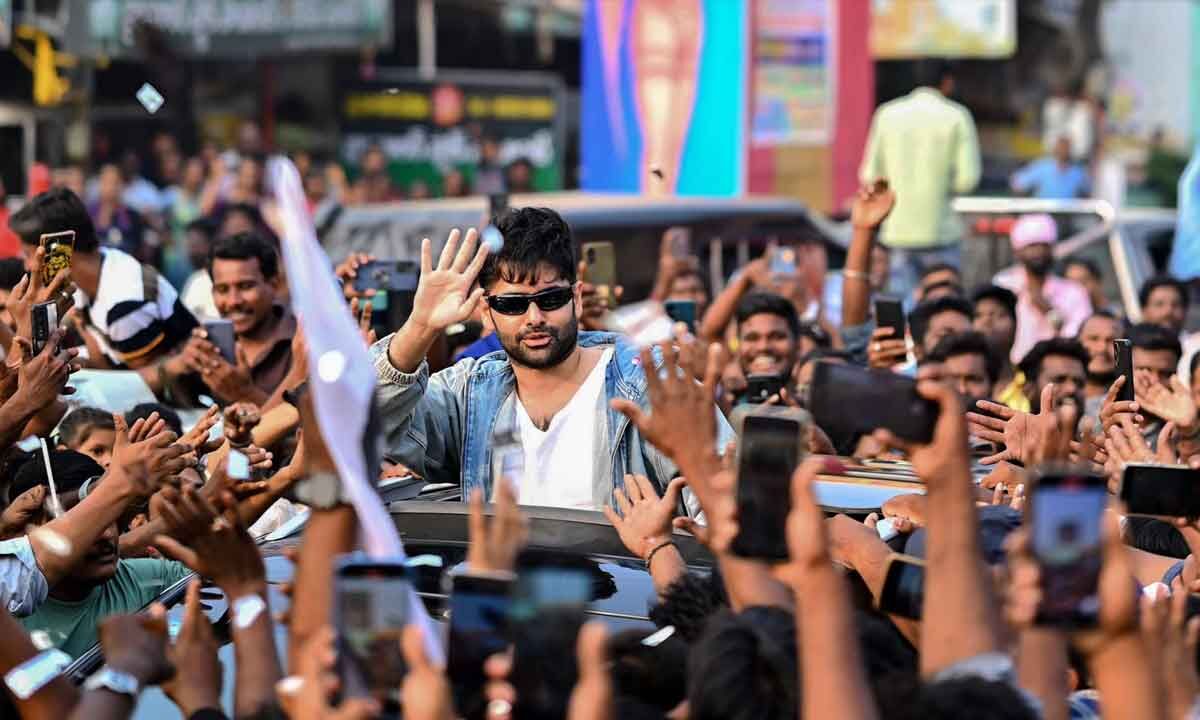 Ram Pothineni gets a grand welcome in Rajahmundry for ‘RAPO22’shoot
