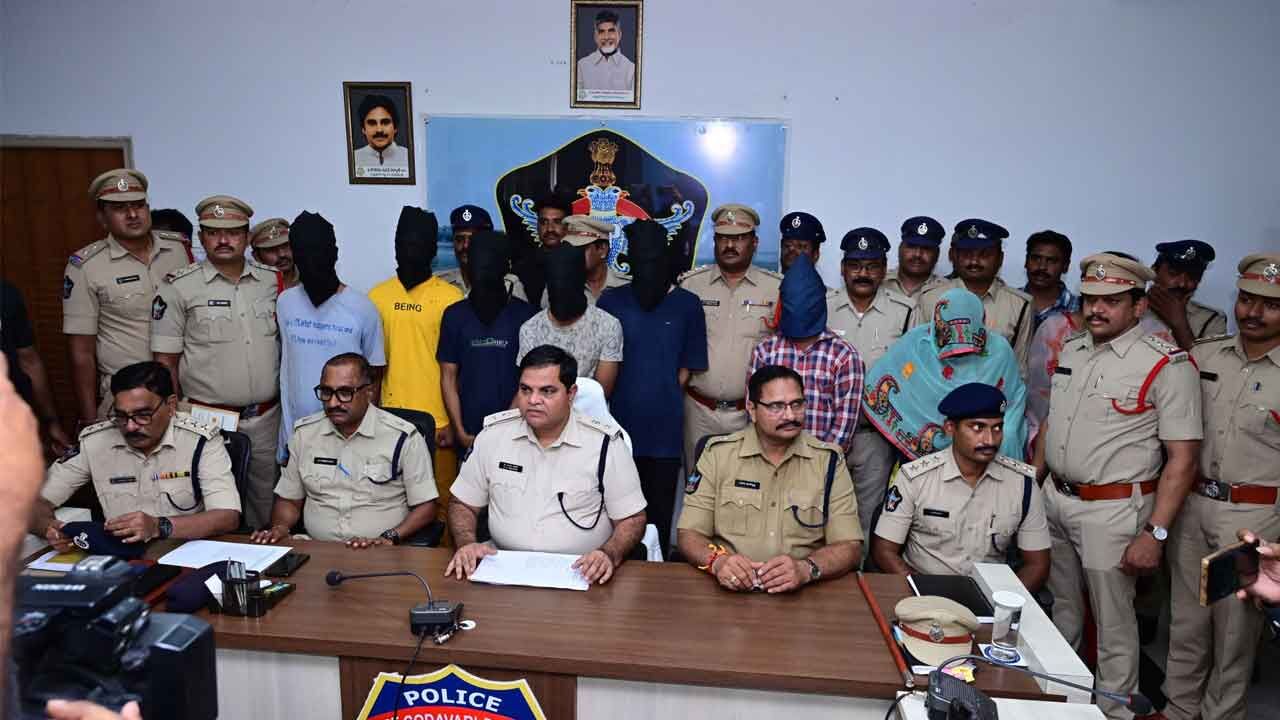 Rajamahendravaram: Inter-state Iranian gang arrested