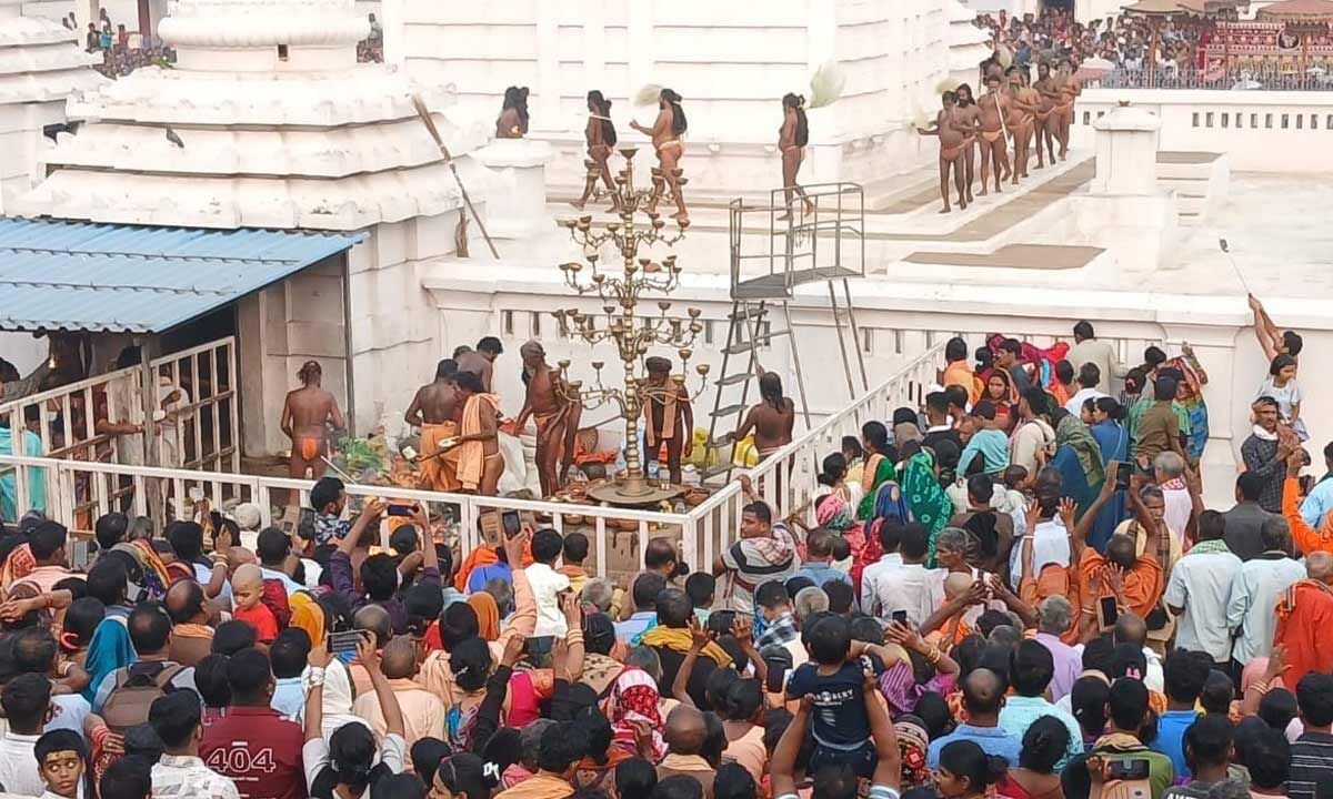 Lakhs throng Joranda for Magha Mela