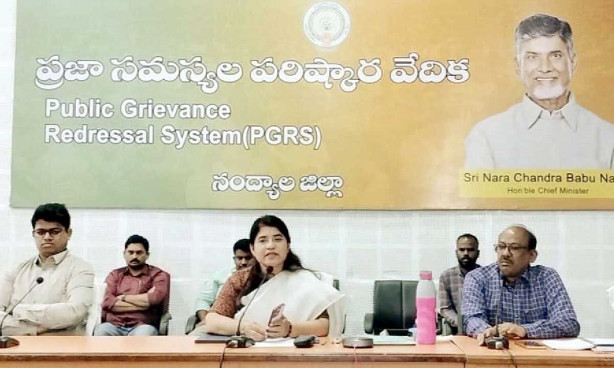 Pay special attention to ‘Swarna Andhra – Swachh Andhra’ programme: Collector