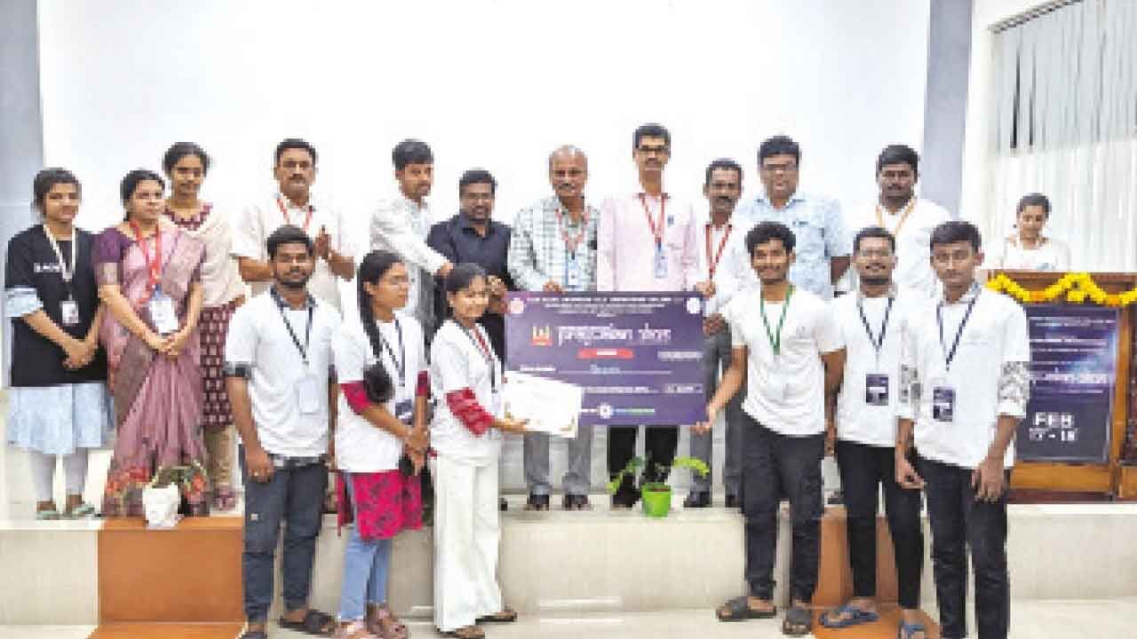 SRKR students turn victorious in Hackathon