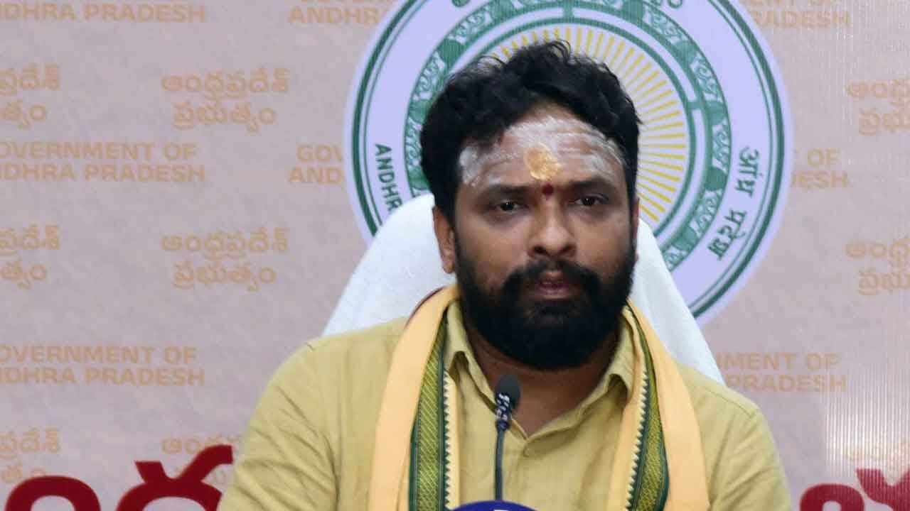 Labour minister warns against negligence in ESI hospitals