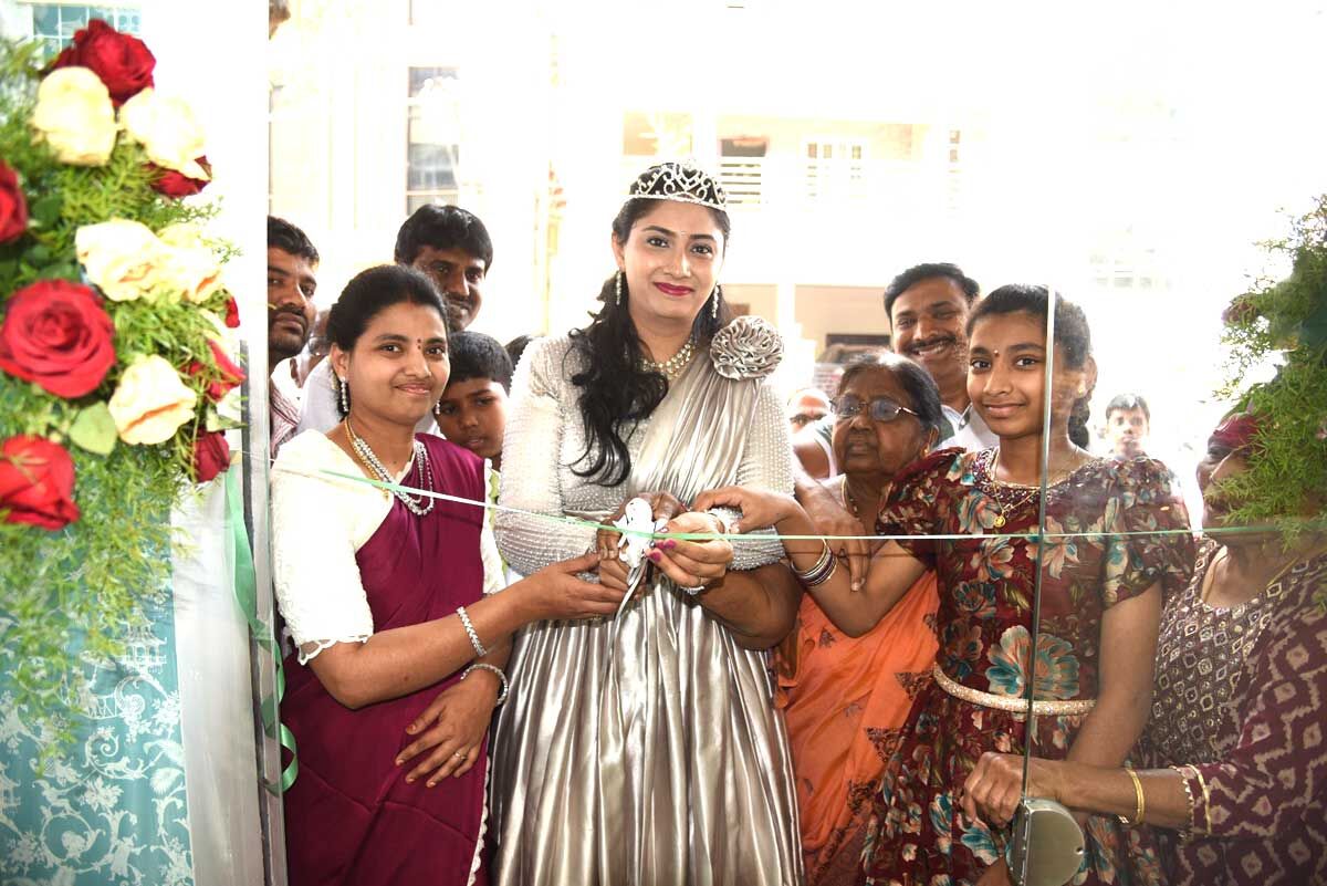 Viraja Frills Womenswear Brand New Store Launch at Kukatpally by Mrs ...