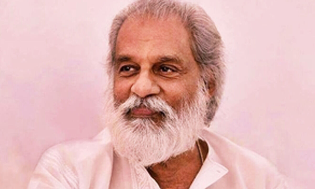 Legendary singer Yesudas is fine in the US : Son dismisses fake reports