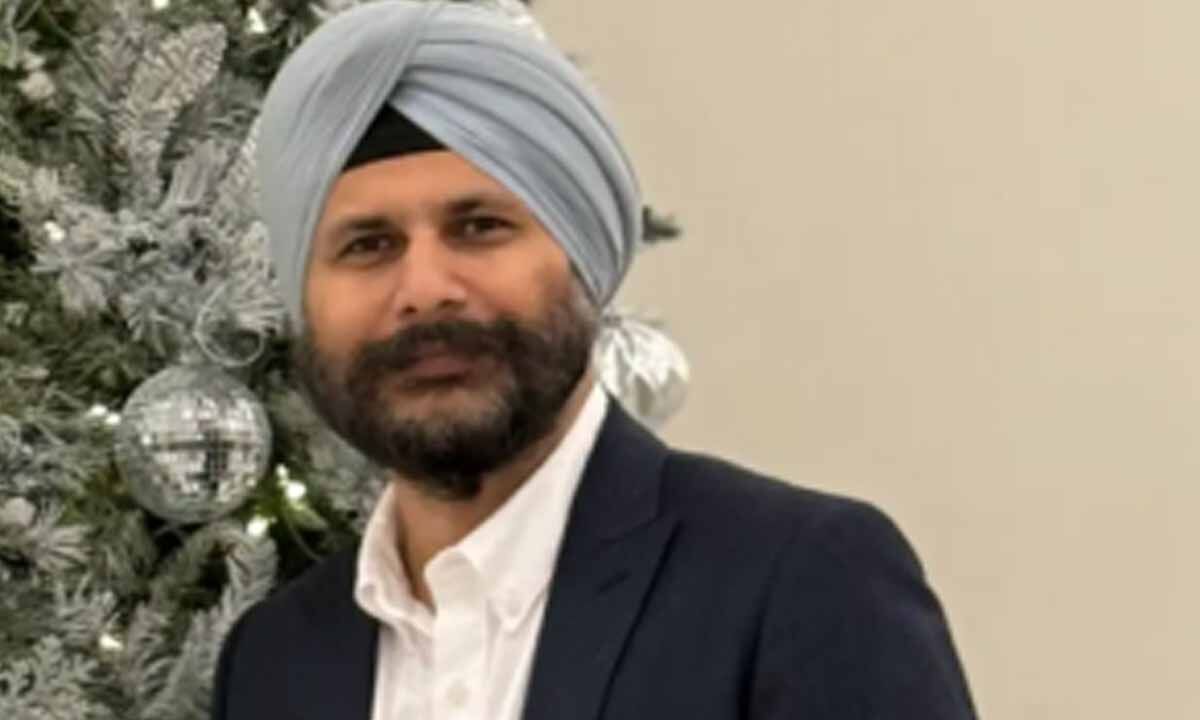 Pioneering Data Architecture for the Cloud Era