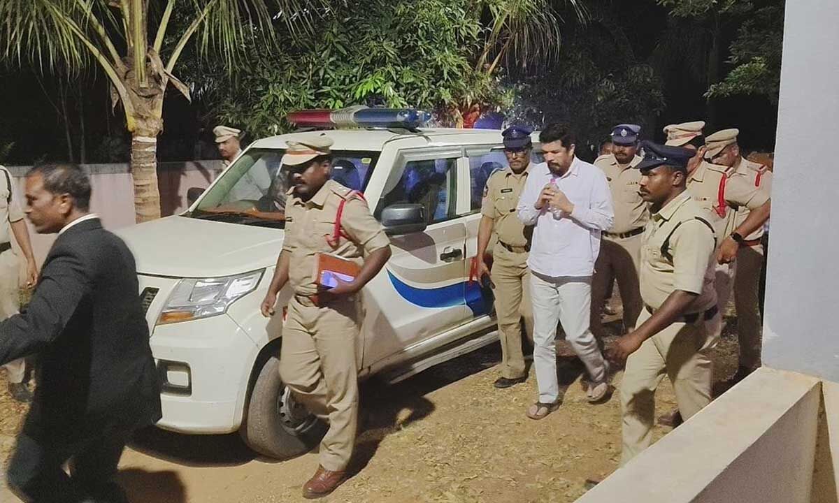 Posani Krishna Murali shifted to jail