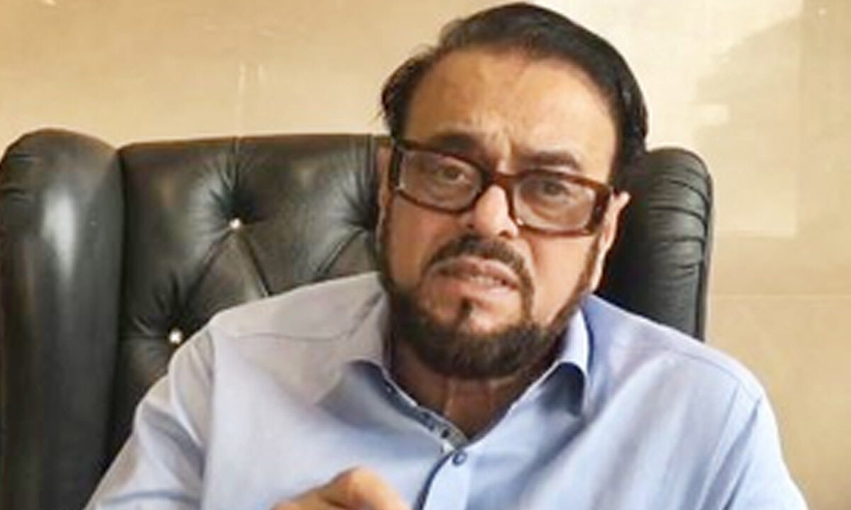 Under fire Abu Azmi retracts objectionable remarks on Aurangzeb