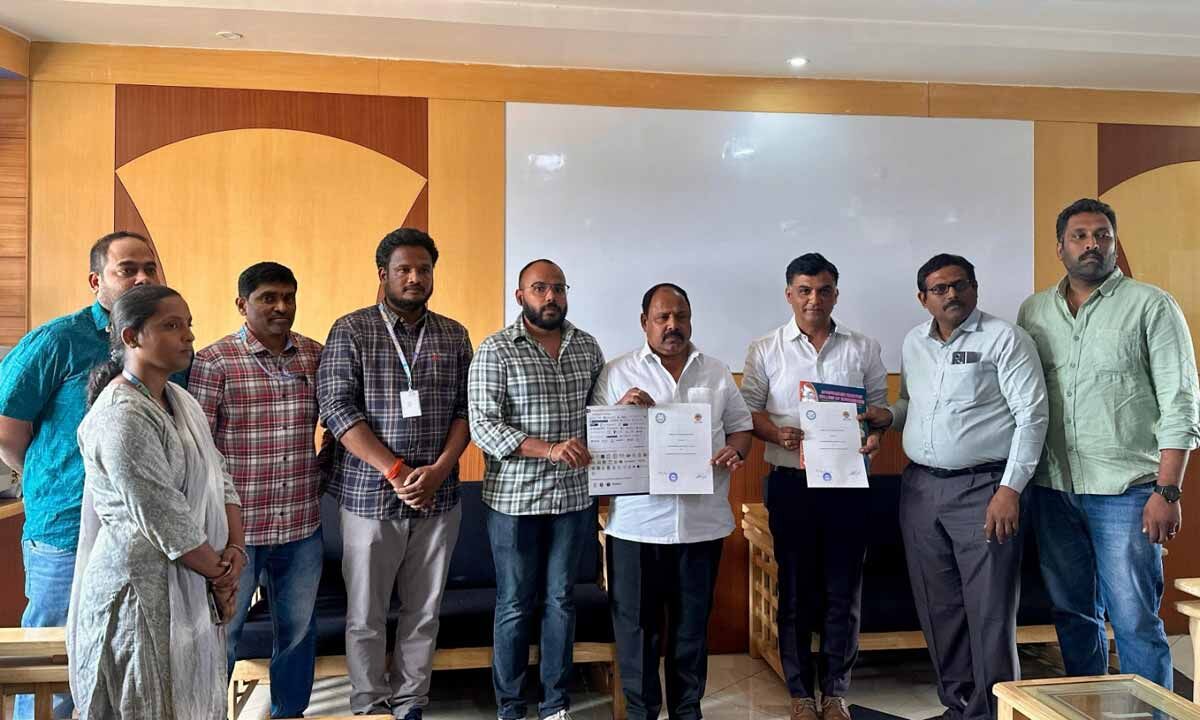 JPNCE and HIEE Sign Mutual Understanding Agreement to Benefit Students