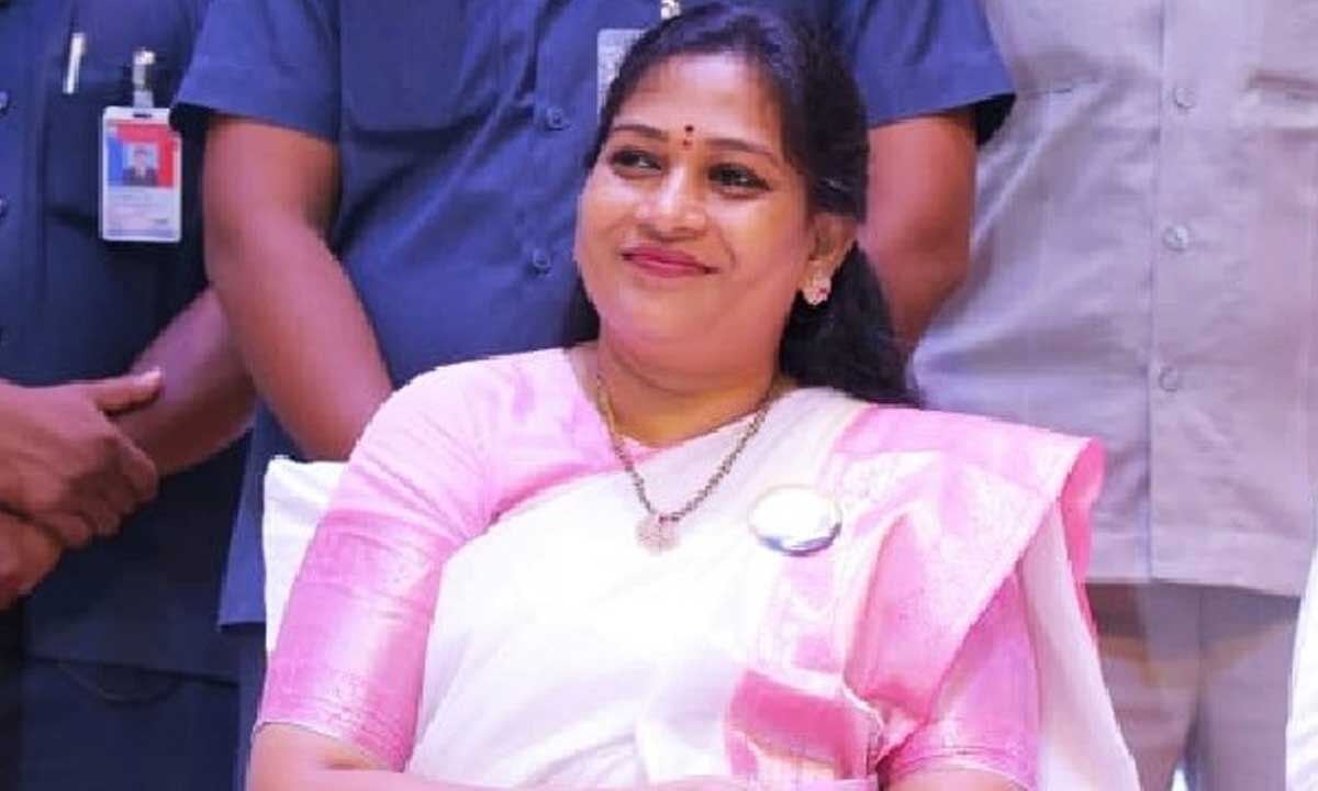 AP Home Minister Anitha attends Women's Day event, says women play key ...