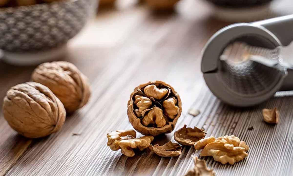Best Ways to Eat Walnuts for Heart, Brain, and Digestive Health