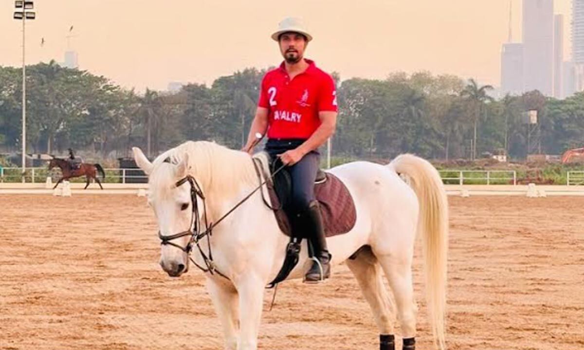 Randeep Hooda Returns to Horseback Riding After Two-Year Hiatus ...