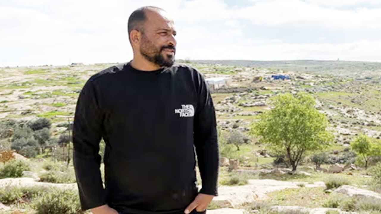 Israel releases Oscar-winning Palestinian director