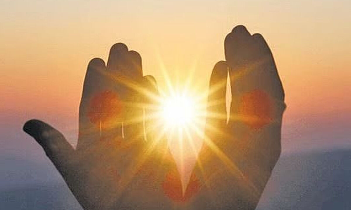 One Formless in All Forms