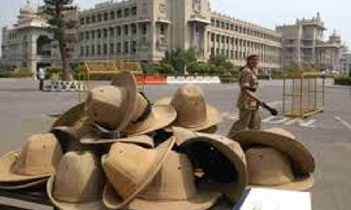 British-era hats to be replaced soon by smart hats for Karnataka Police