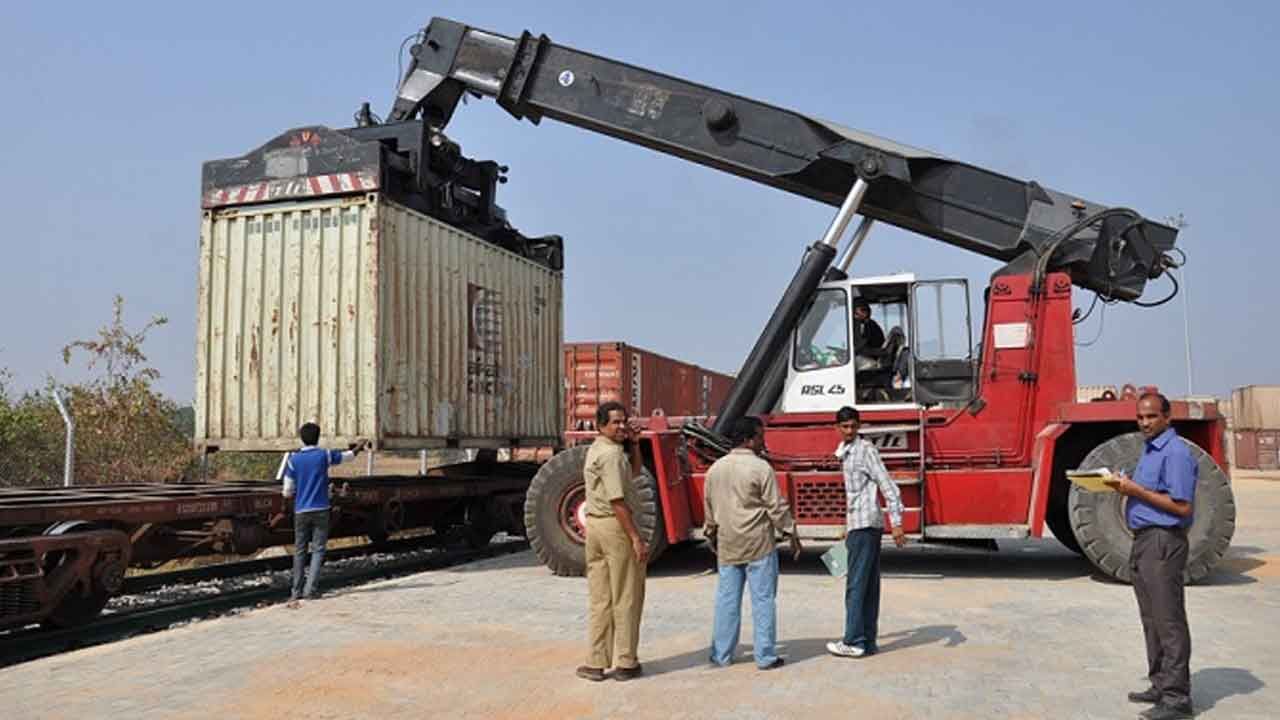 SCR achieves best-ever freight performance in 2024-25