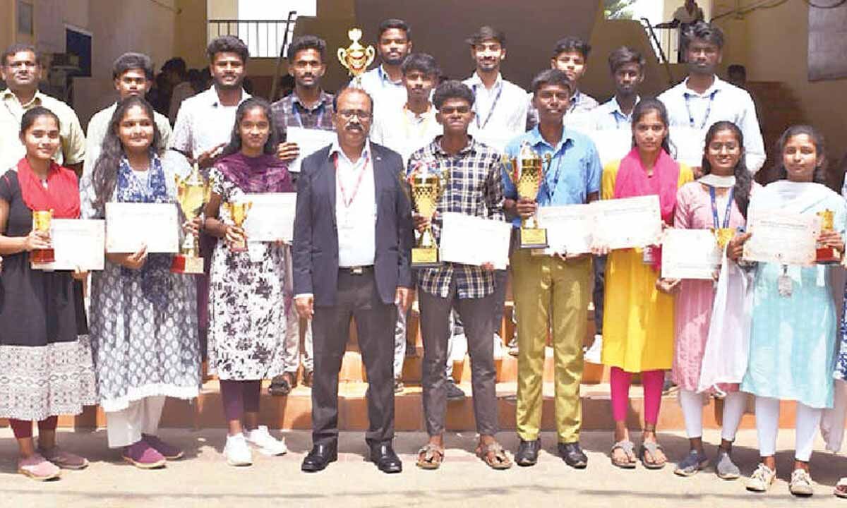 MITS students shine at 13th JNTUA Inter-Collegiate Games
