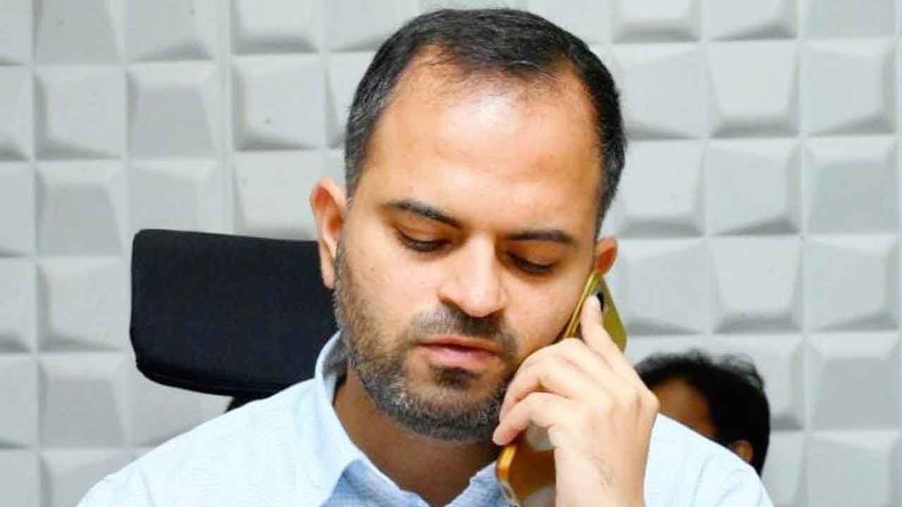 Officials told to educate people about Bhu Bharathi Act