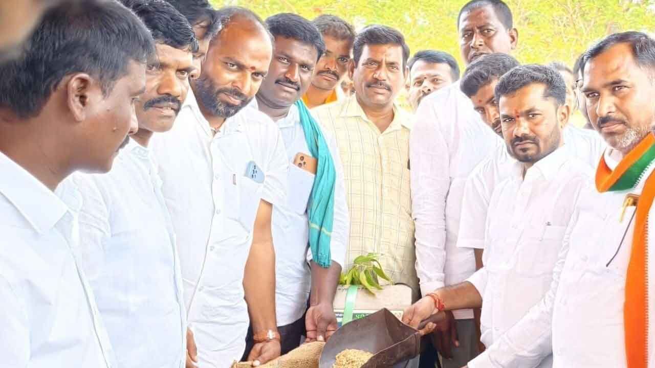MLA Bojju Patel inaugurates paddy procurement centres