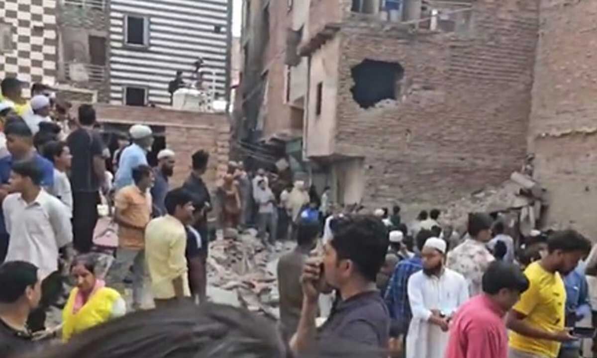 Delhi building collapse: Seven of family, including owner, among 11 dead