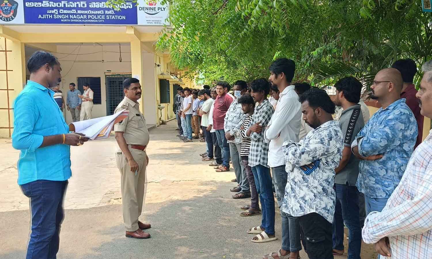 Police conducts counselling for rowdy sheeters