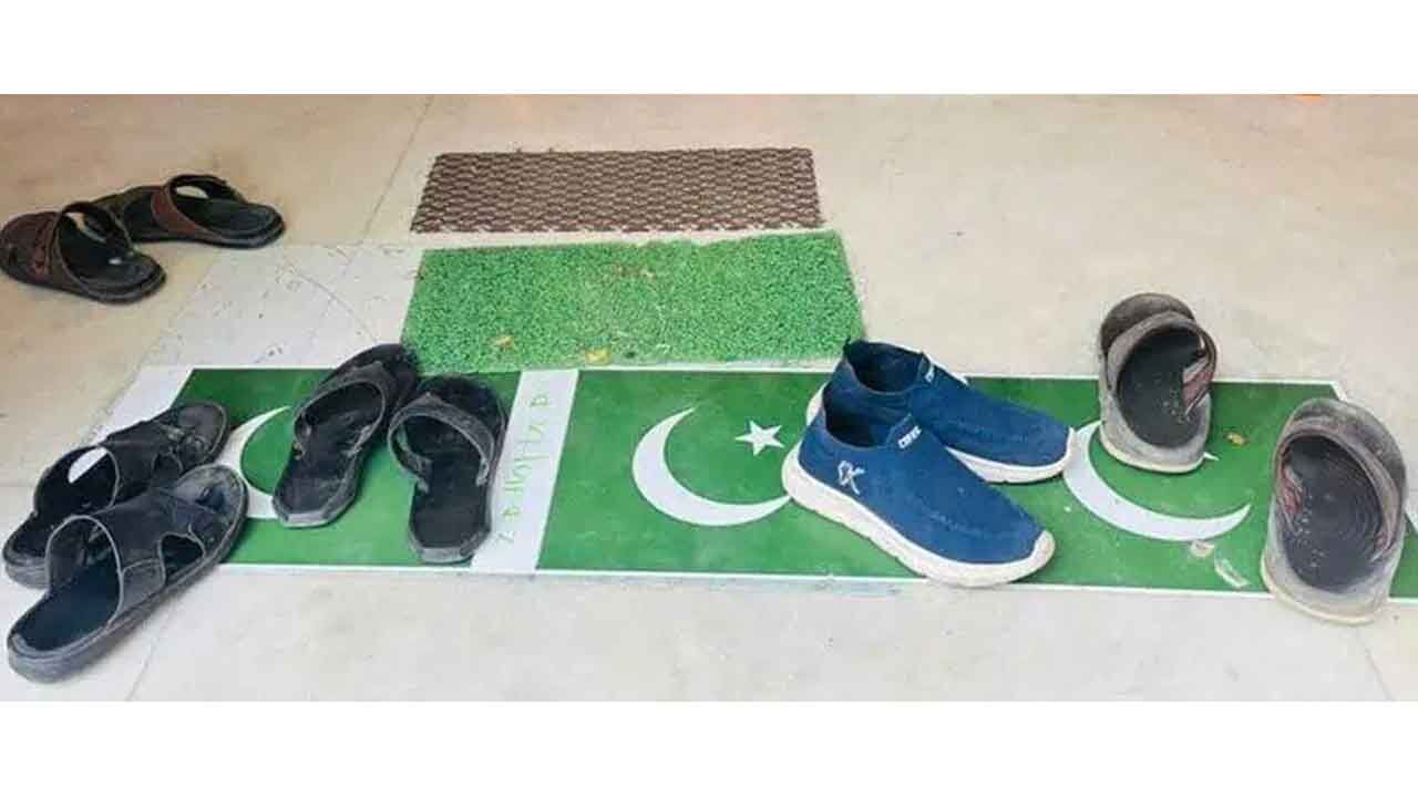 Cops remove flags affixed on floor at BJP MLA’s office