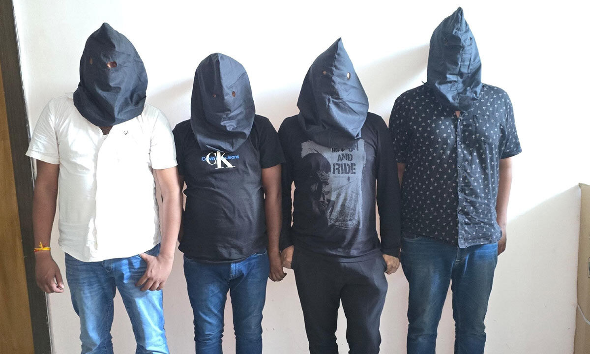 4 held for taking money from NEET aspirants