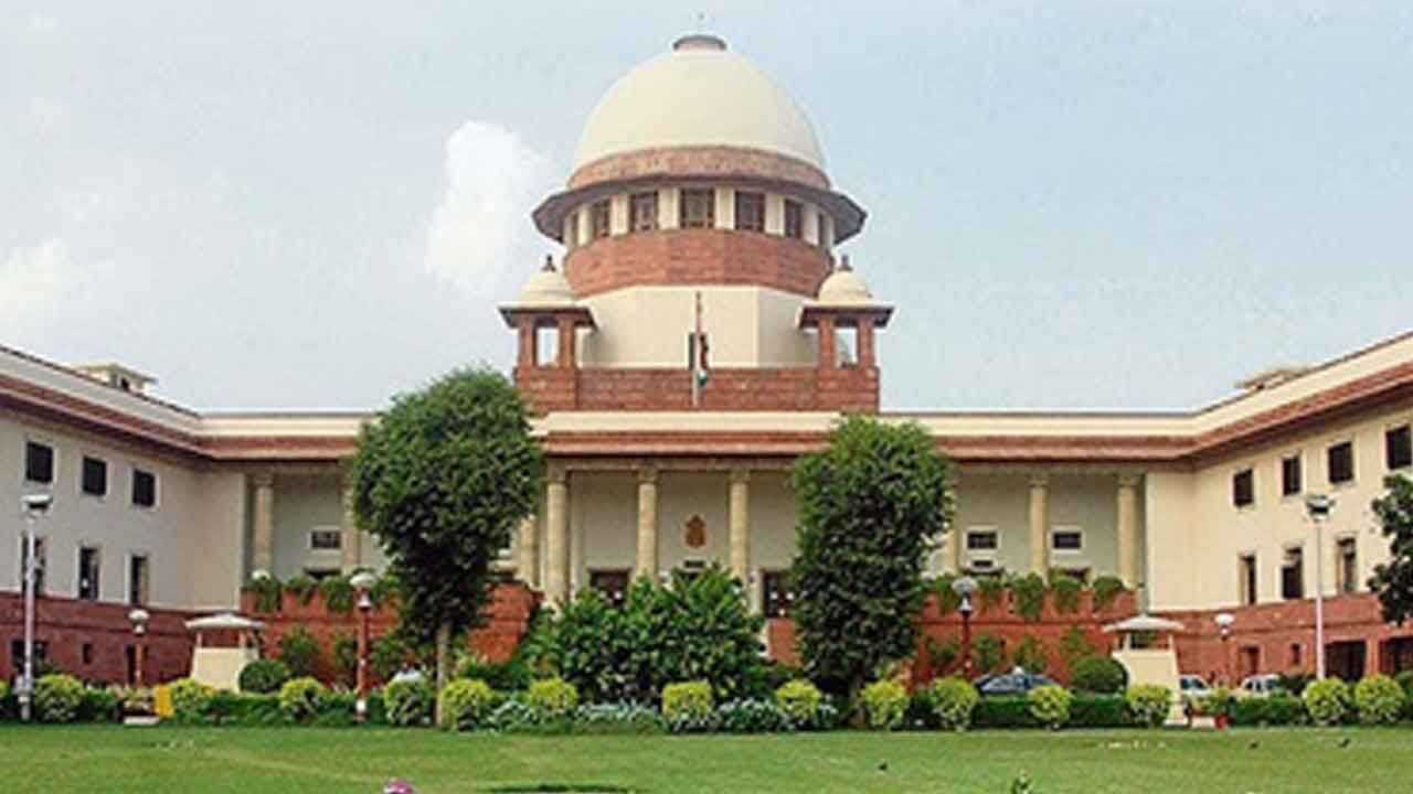 Cash at judge’s residence: CJI forwards 'in-house' panel probe report to President, PM