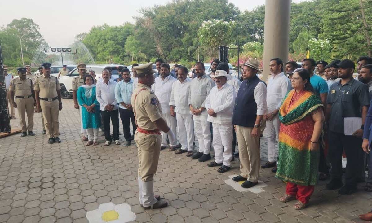 Minister’s pep talk motivates inmates at Cherlapally