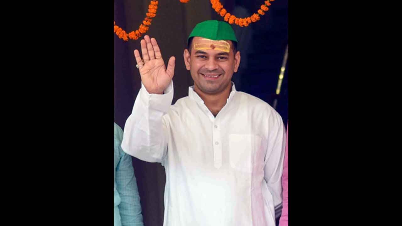 JDU, BJP slam Lalu Yadav over Tej Pratap's expulsion, raise questions on Aishwarya Rai episode