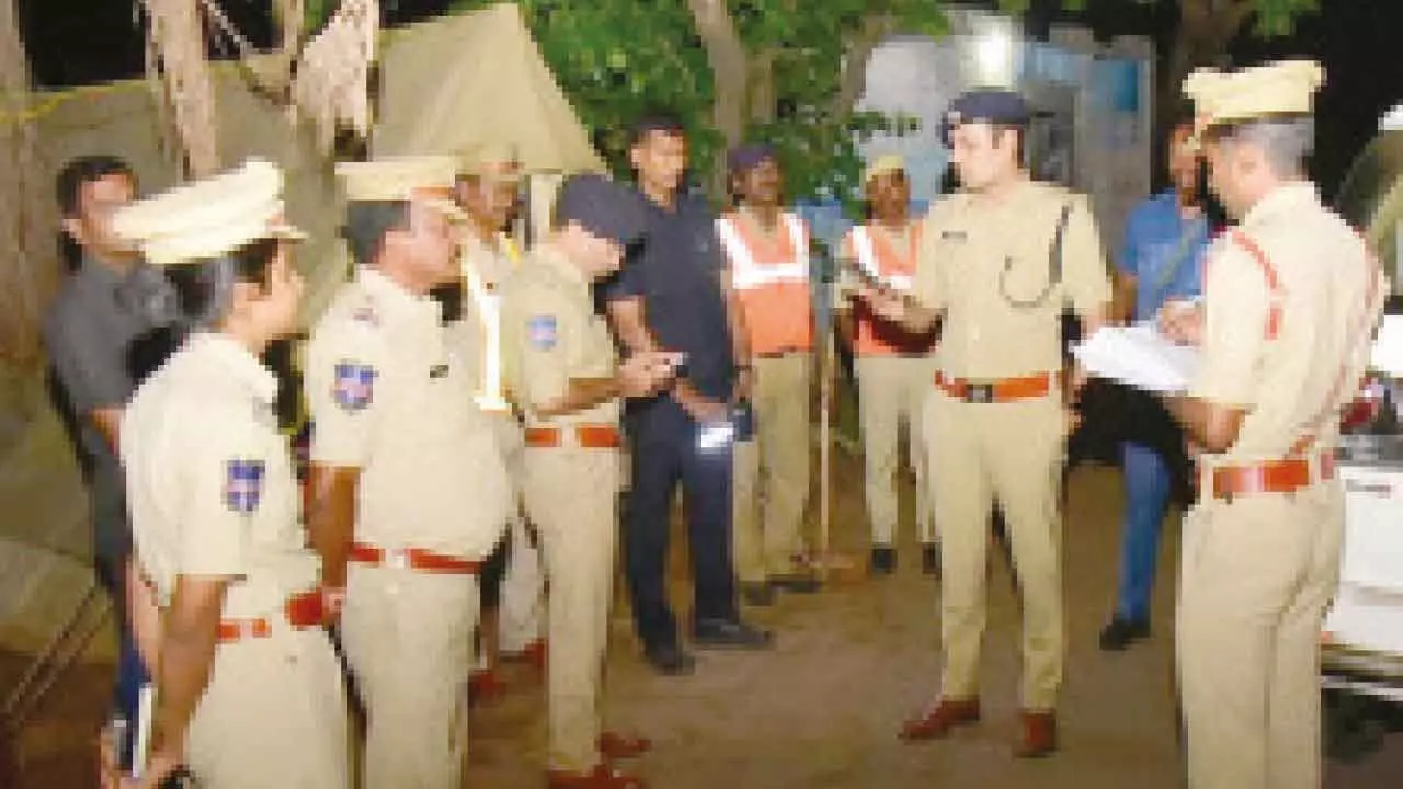 CP Alam inspects police check-post