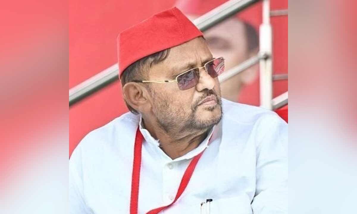 SP MP Priya Saroj to marry cricketer Rinku Singh, father shares details ...