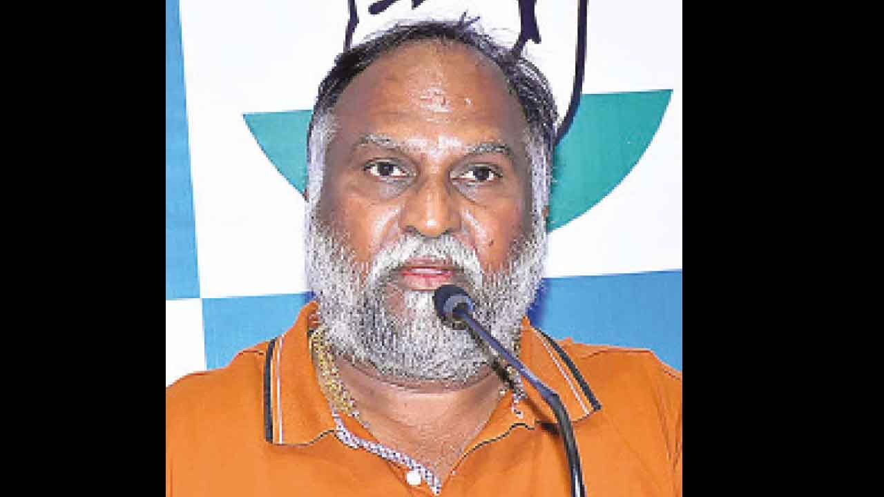 Modi bowed to Trump, but Indira made Pak bow by confronting US: Jagga Reddy