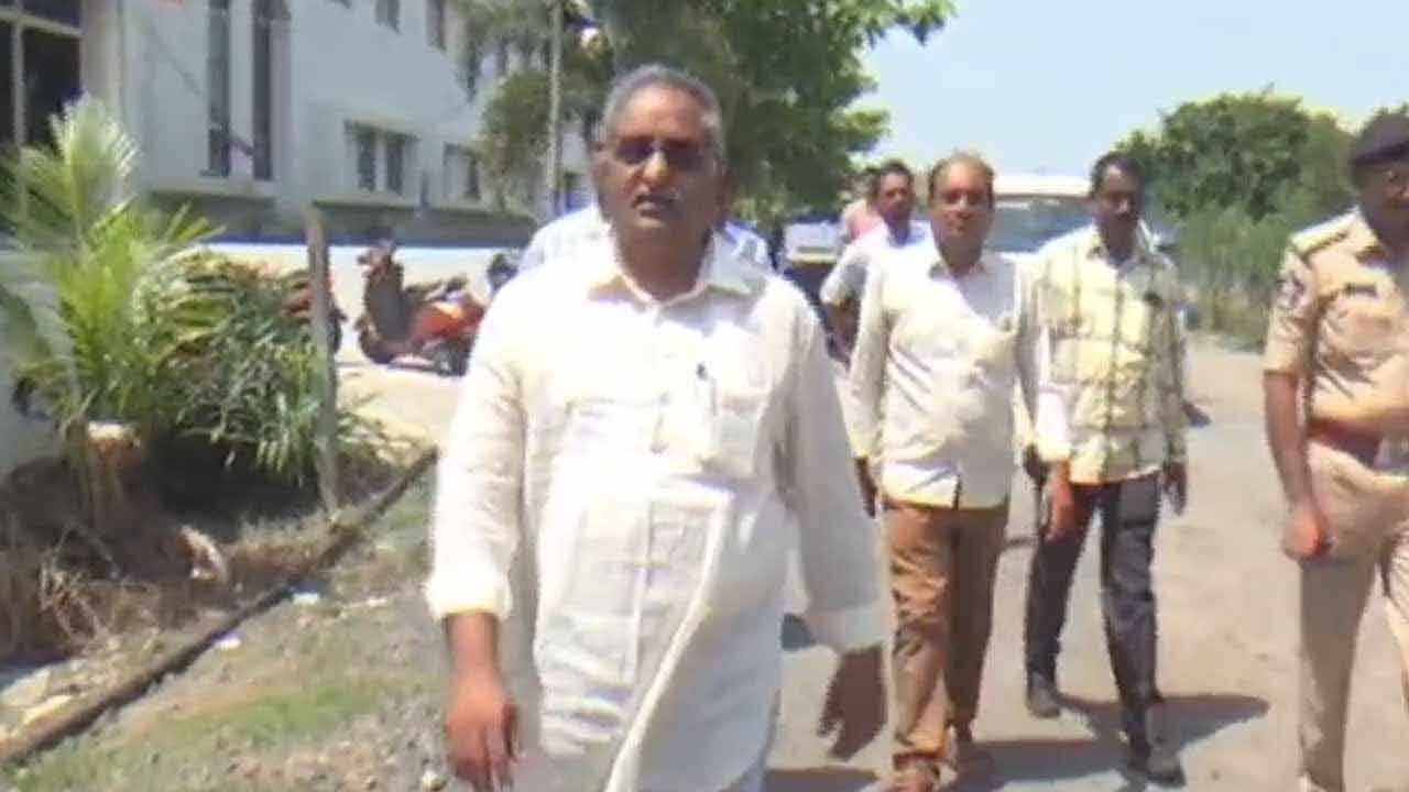 Retired IPS Officer AB Venkateswara Rao Takes LawCET Exam