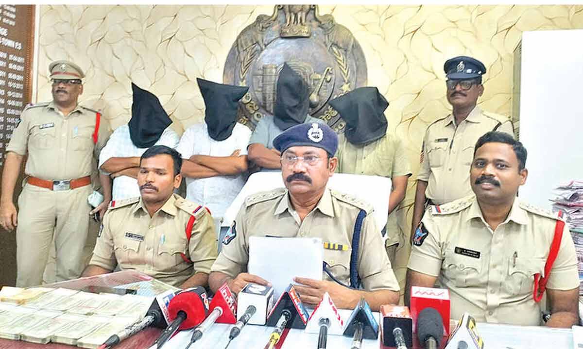 Job scam busted: 4 arrested, Rs 6 lakh recovered