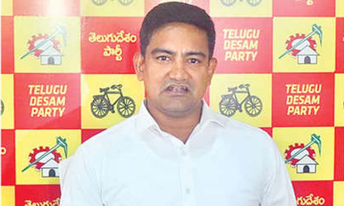 Minister Kondapalli criticises YSRCP