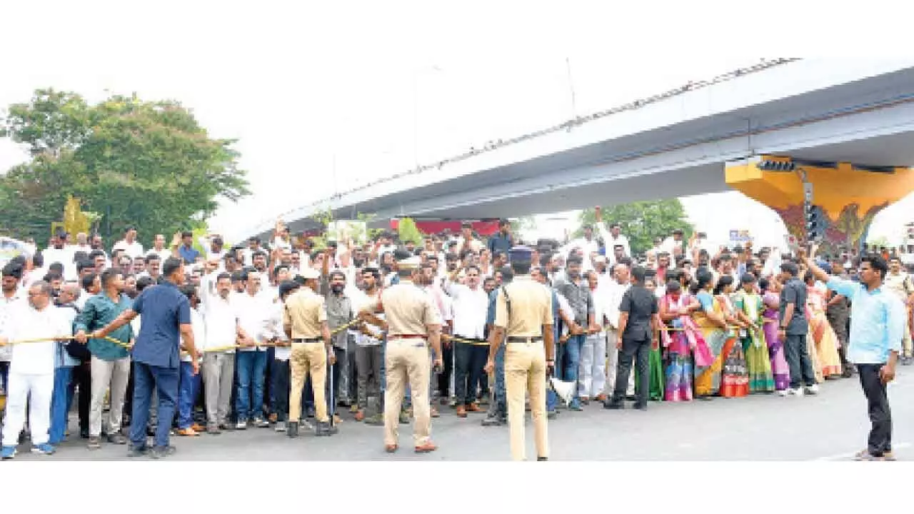 Show of strength by BRS leaders, activists at BRKR Bhavan