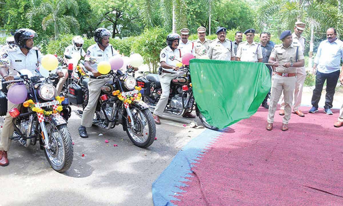 SP flags off road safety vehicles