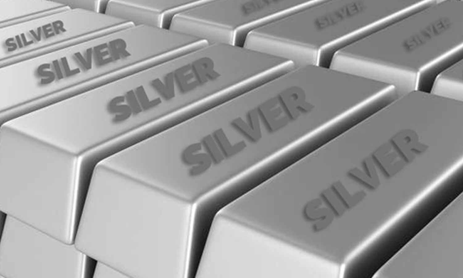 Silver Rate in Hyderabad Today (Nov 4, 2025): Price Falls by ₹3 per Gram