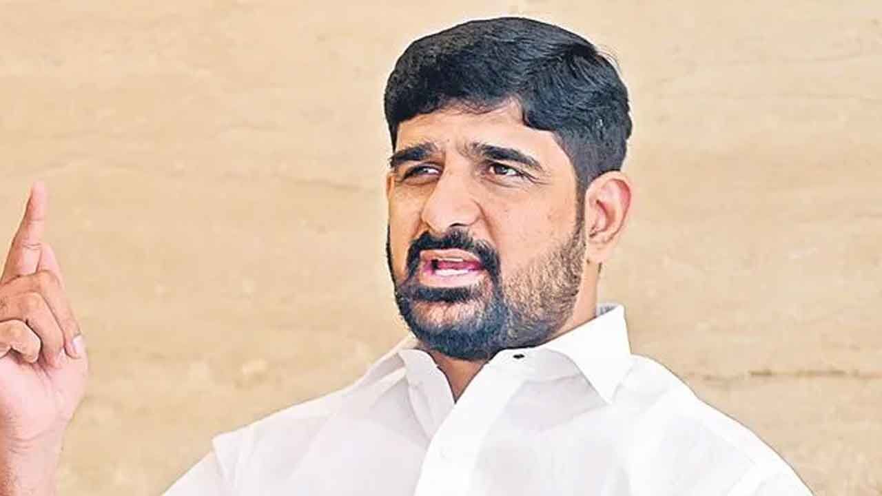 Huzurabad MLA Padi Kaushik Reddy arrested over allegations of extortion