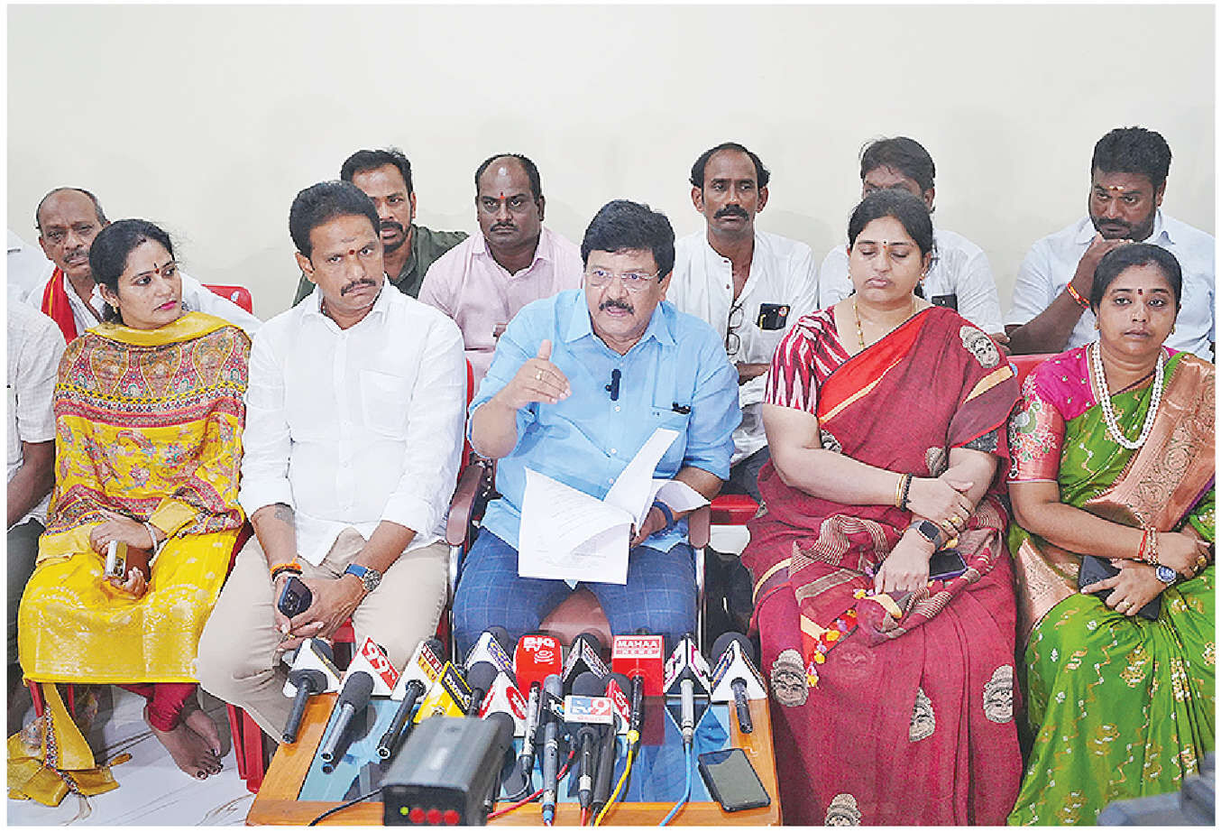 Durgesh upbeat on Akhanda Godavari’s tourism potential