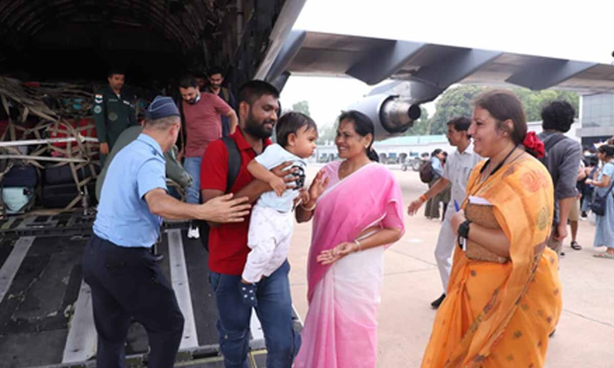 IAF brings 224 Indians back from Israel under Operation Sindhu