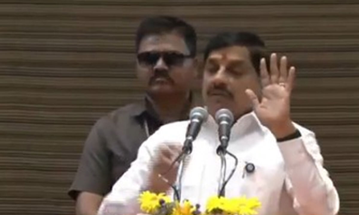 People should discuss on 50 years of 'Emergency', says MP CM; Digvijaya ...