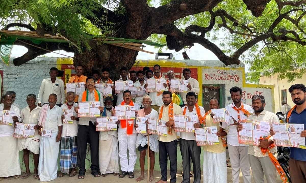 BJP Organizes ‘Rachabanda’ in Eklaspur Highlighting 11 Years of Modi's Development-Oriented ...