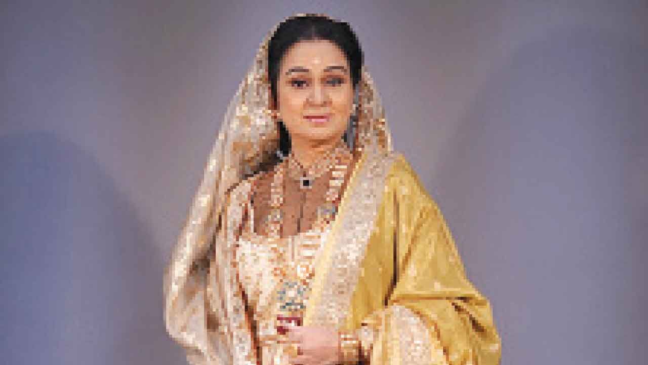 Padmini Kolhapure reflects on motherhood and the everlasting bond with her son